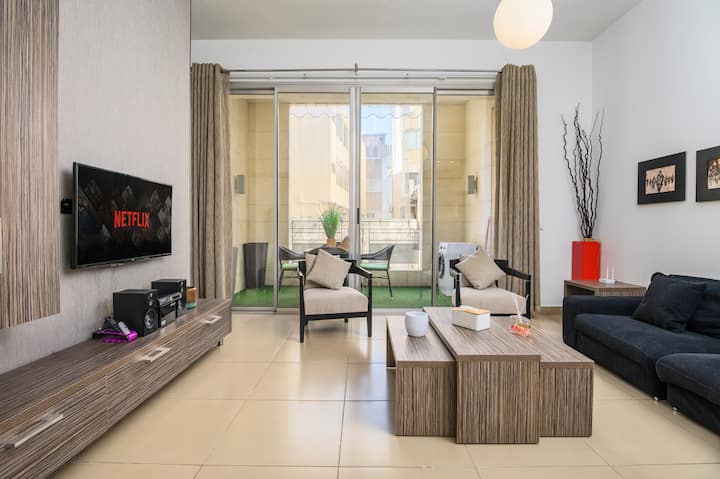 Central 1 Bdr Apt In Beirut - Beirut