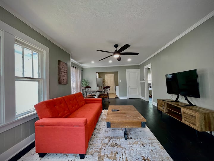 The Uptown Bungalow - Topeka, KS