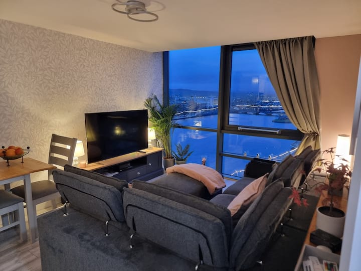 Luxury Riverview Apartment.  Nb 14 Night Min Stay - Limerick, Ireland