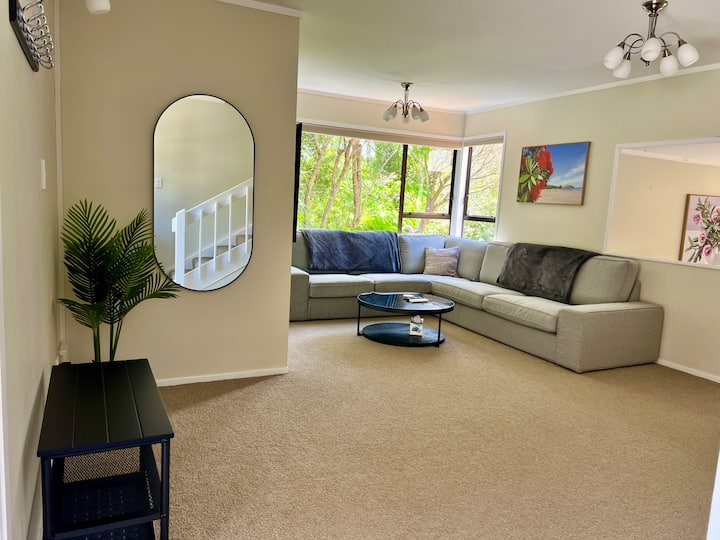 Hidden Coastal Haven - Quiet 3 Bedroom Townhouse - Auckland