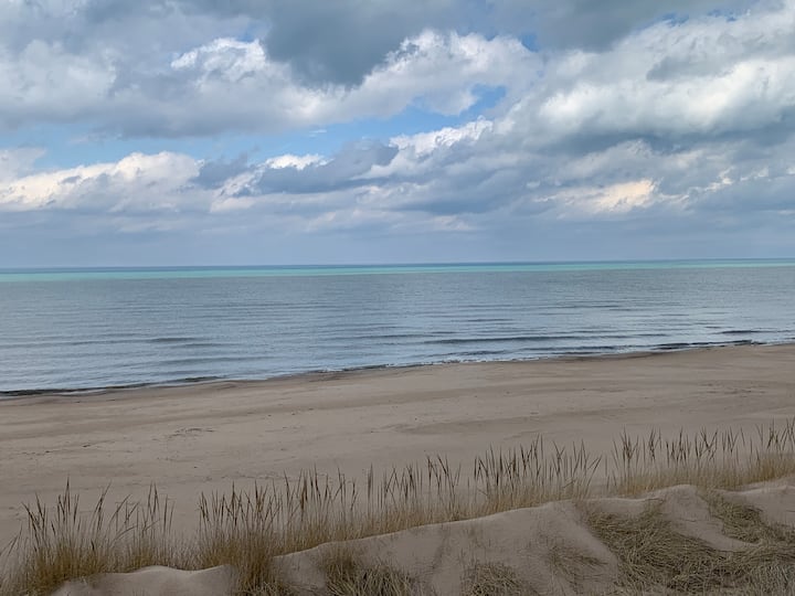 Dunehouse Miller Beach - 1.5 Blocks To Beach - Portage, IN