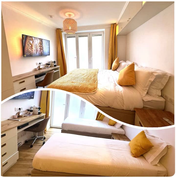 Parisien Hôtel Style - Jaune - Porte de la Villette