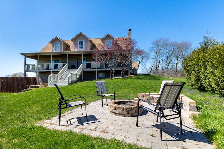 4 Br* Hot Tub*pet Friendly*arcade Games* Fire Pit - Galena, IL