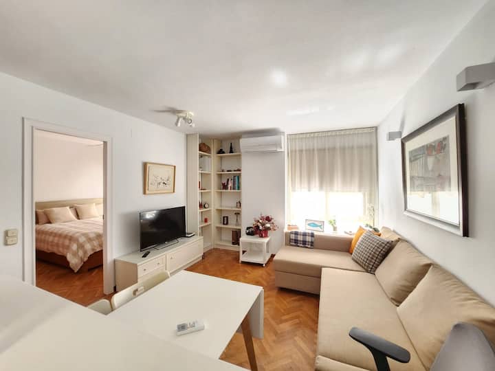 Torres Serranos Historic Center Apt W/ Fast Wifi - Valencia
