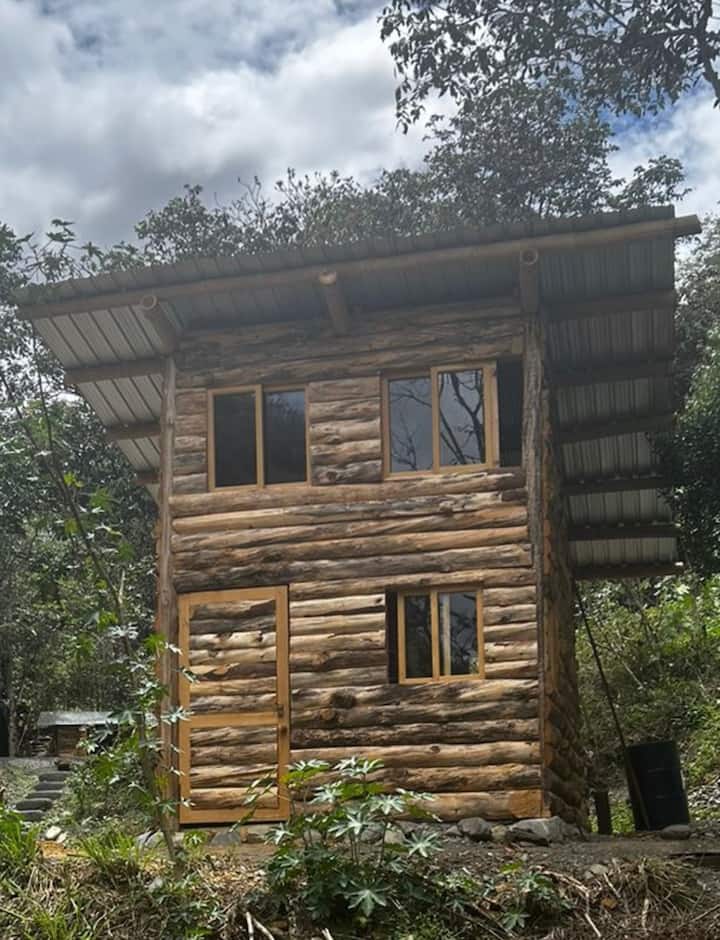 Tiny Off-grid Cabin In The Woods - Vilcabamba