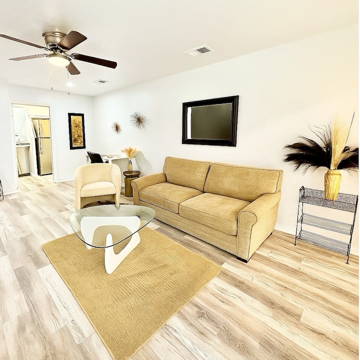 Tru Bohemian Hideaway Near Fort Worth - Montserrat Road – Fort Worth
