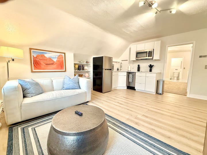 Downtown Slc Retreat: Free Parking+walkable! - Salt Lake City, UT