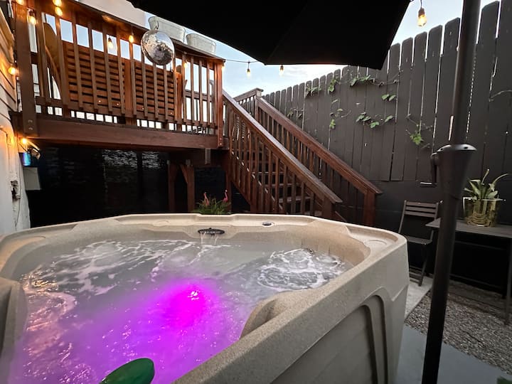 Haute City Cottage *Near Petco & Convention Center - National City, CA