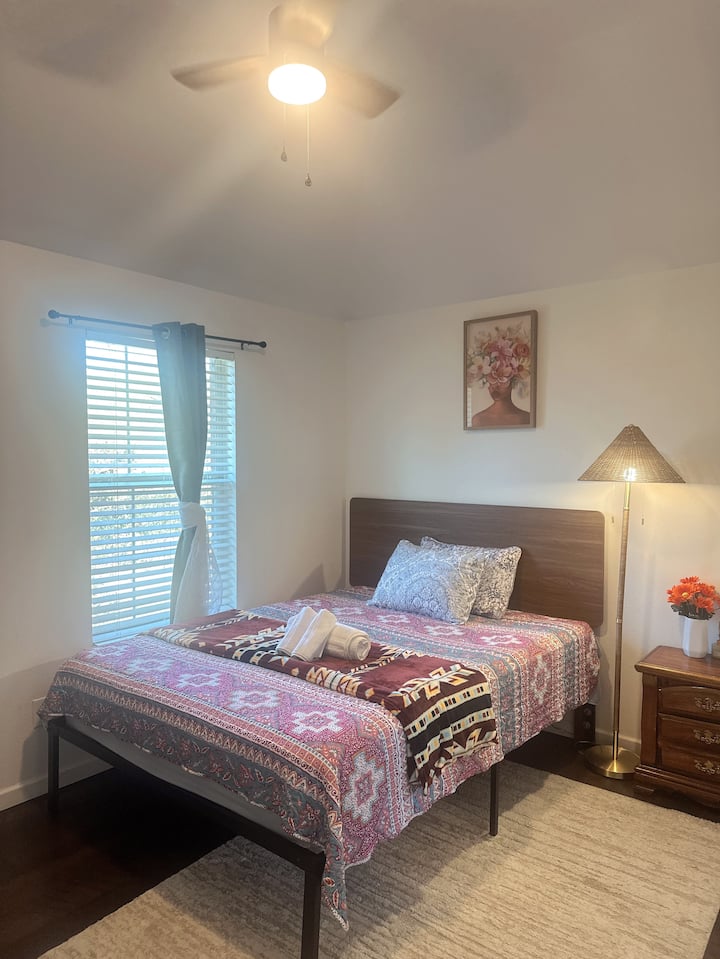 The Best Airbnb In Dallas Room 3 (No Clean Fee) - DeSoto, TX