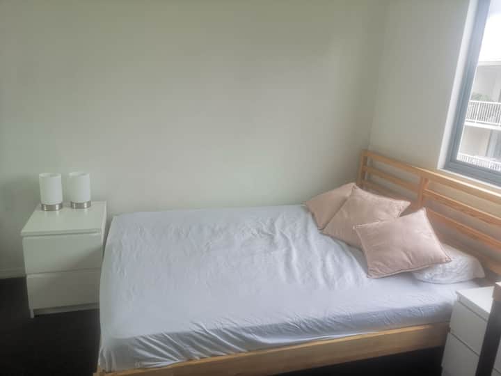Room In A Share Apartment - Brisbane