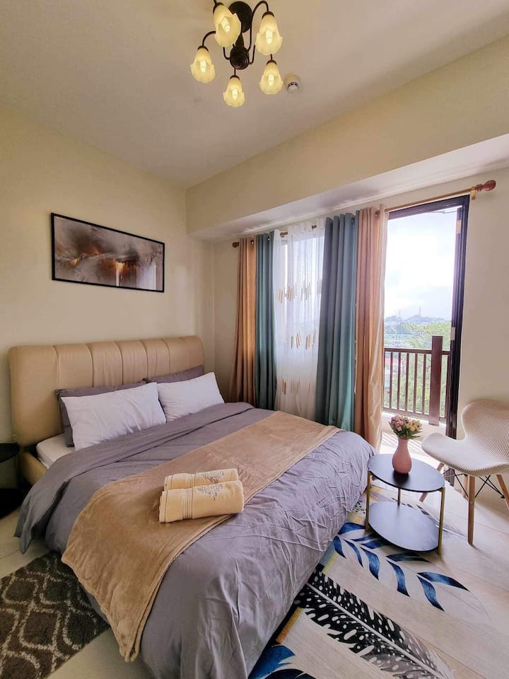 One Bedroom Stay W/ Balcony (Near City Proper) - Baguio