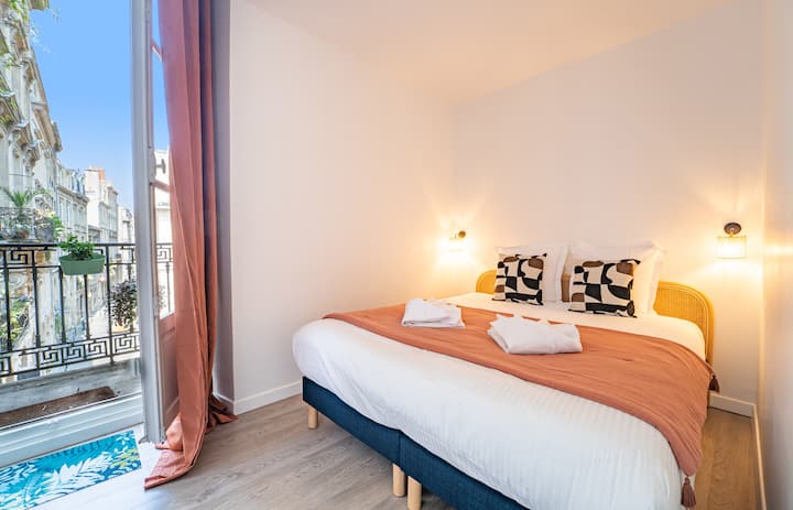 Appart De Charme Confortable Pour 6 Rue Ausone - Bordeaux