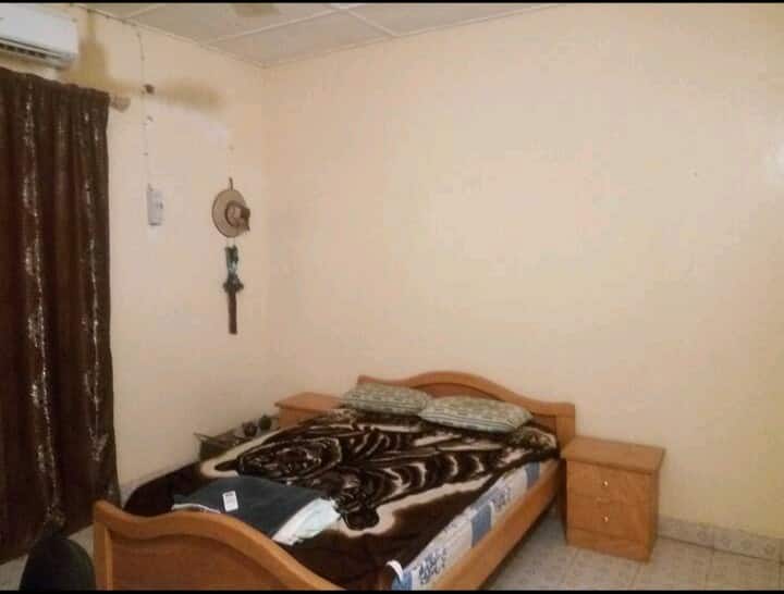 Chambre Traditionnelle - Niamey