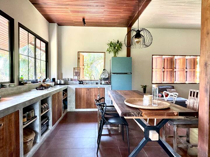 Private Designer Home · Sea View · Quiet Hillside - Ko Pha-ngan