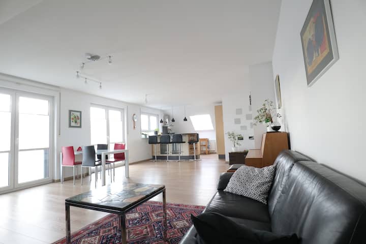 Helle Wohnung In Ruhiger Lage - Leipzig