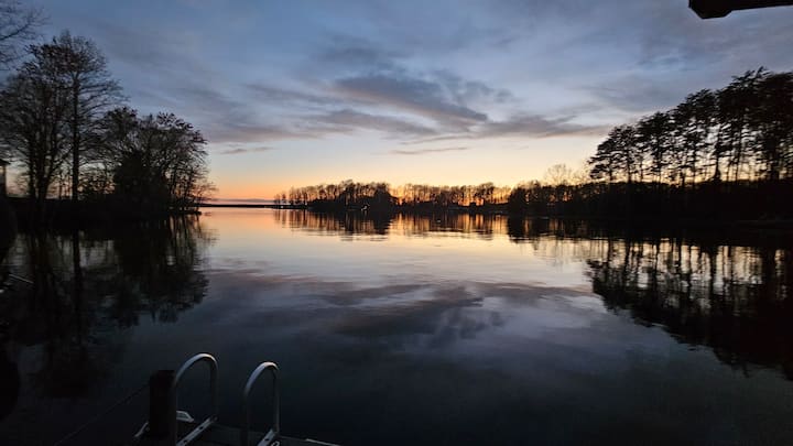 Sunset Cove Lake House Dock Basketball Kayak Wine - Lake Anna, VA