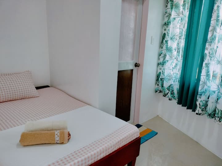 Oceanview Room Good For 2 Guests - Pagudpud
