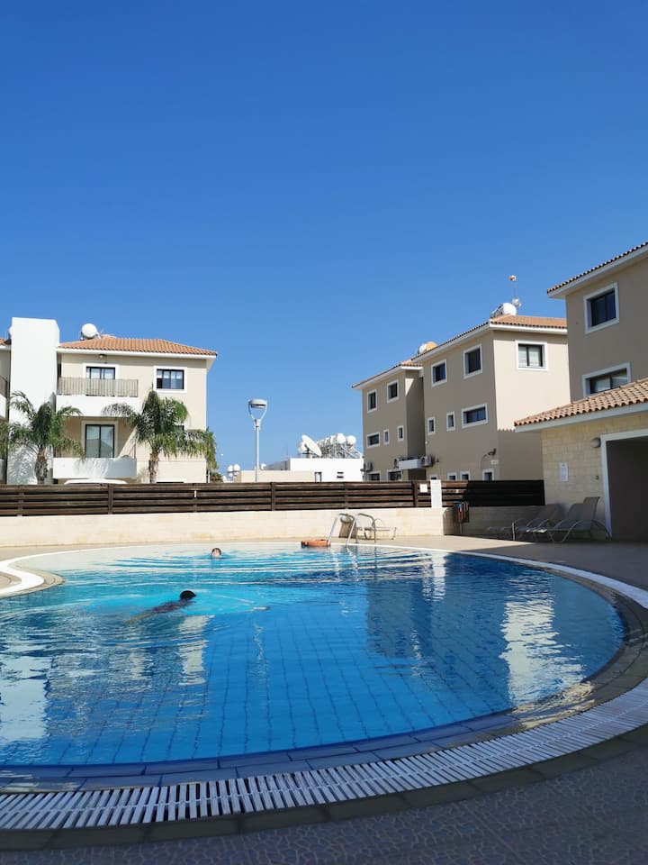 Holiday 2 Bdr Apartment In Complex With Pool & Gym - Nissi Beach