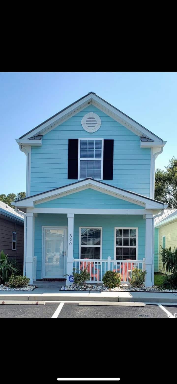 2br/2ba Beachside Breeze Cottage! Walk To Beach! - Myrtle Beach