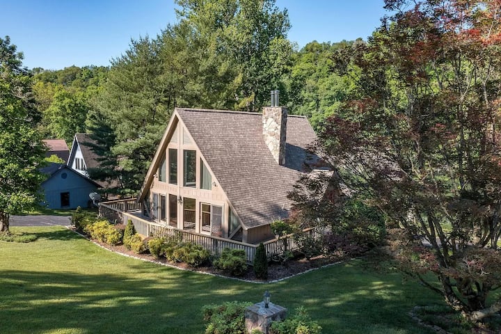 Lake House Living - Bristol, TN