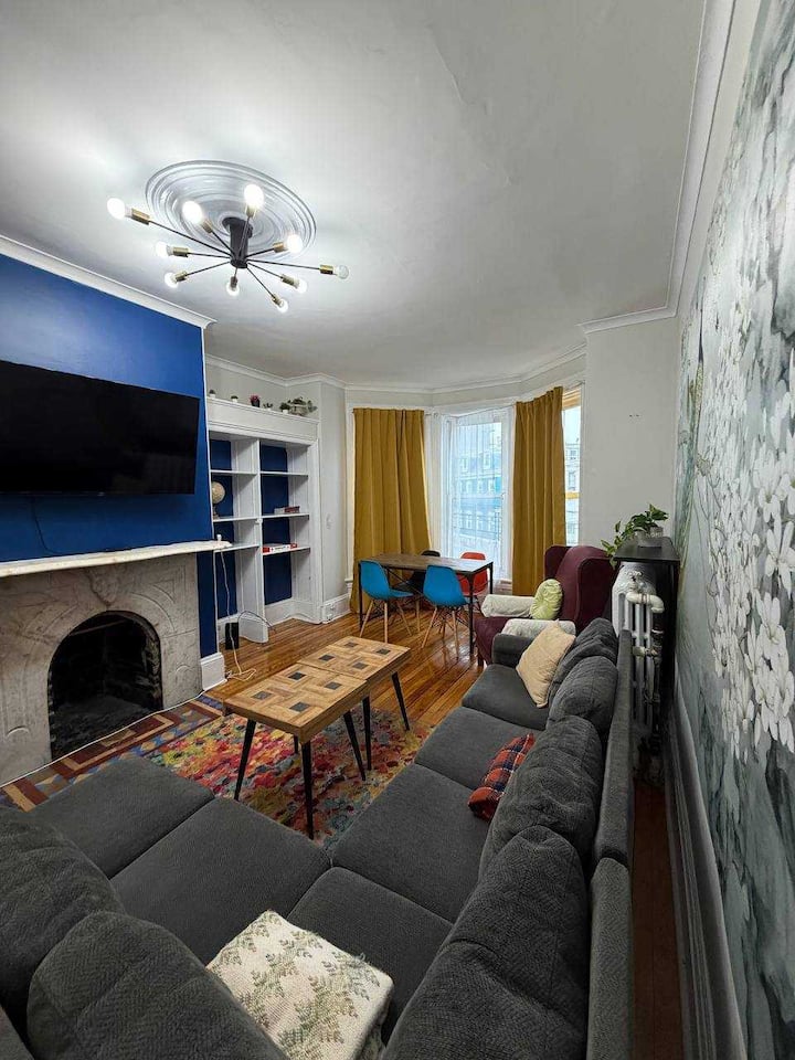 Modern Amenities, Historic Charm, 4-bdrm Retreat - カナダ ハリファックス