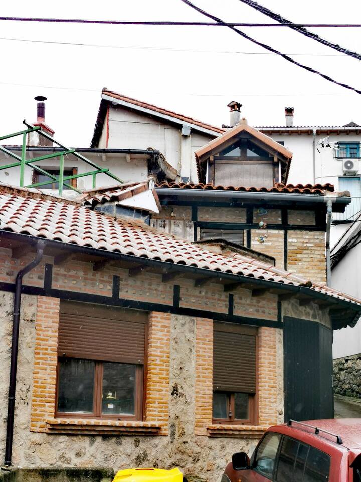 La Casilla De Pistón - Cuevas del Valle