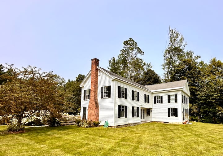 Farmhouse With Pool On 63 Acres - Great Barrington, MA