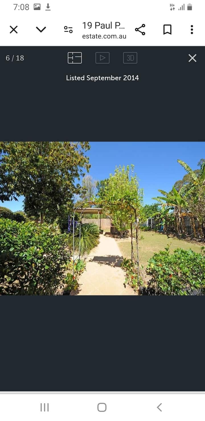 Glasshoose Hideaways - Glass House Mountains