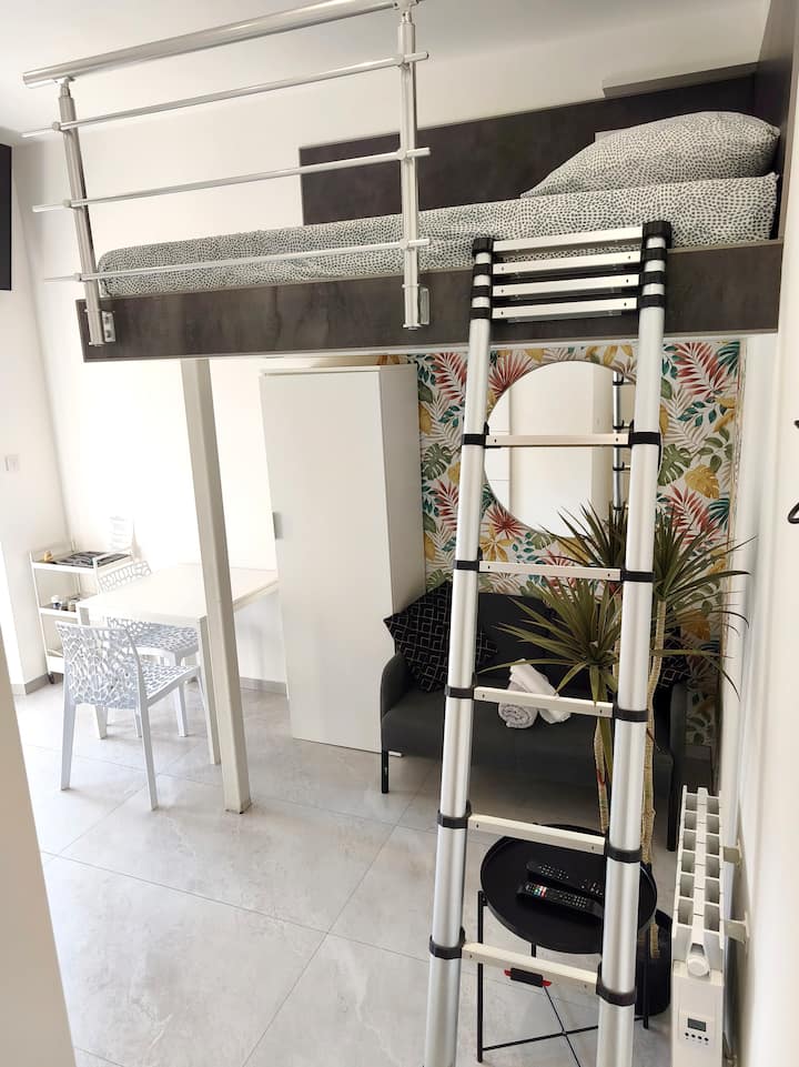 Studio Avec Mezzanine Moderne Et Confortable ! - Saint-Martin-d'Hères