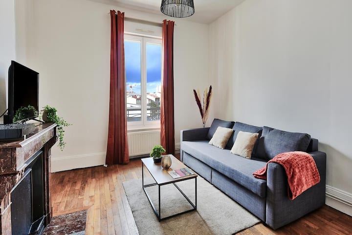 L’oasis Urbain : Spacieux Et éLégant Pour 5 Pers. - Solaize