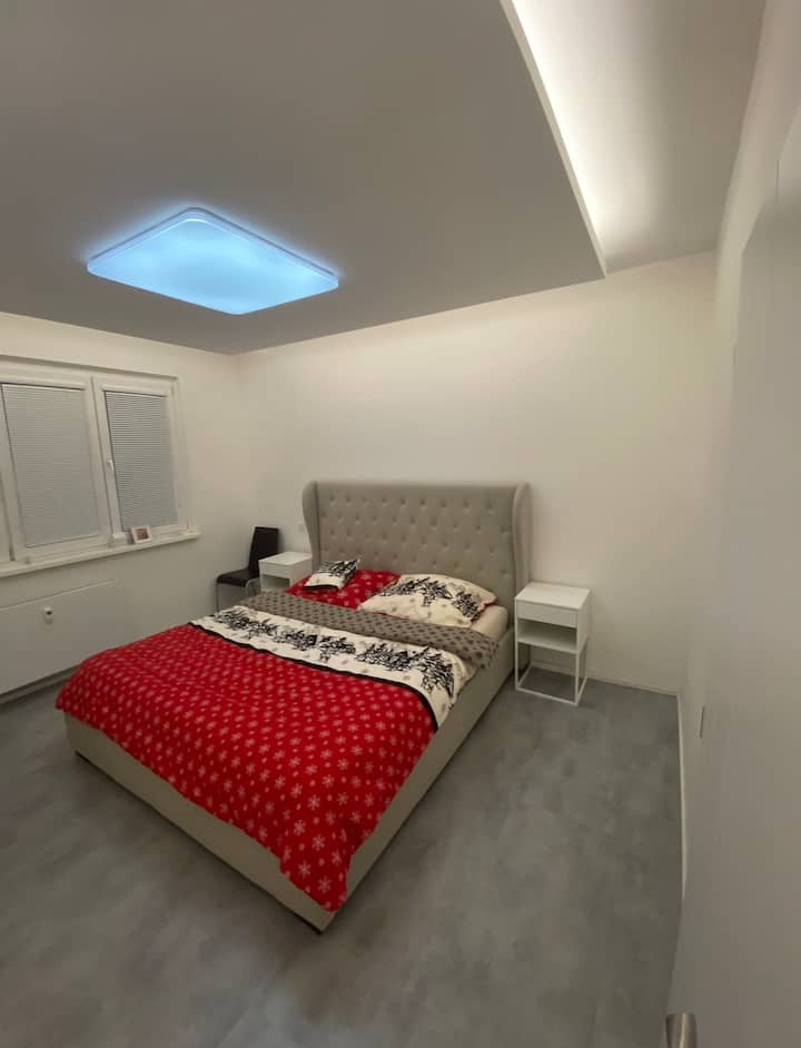 Cozy Apartment Close To City Centre And Airport - Prague Václav Havel Airport (PRG)