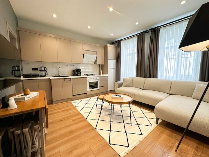 Great Location 2 Br Air-conditioned Apartment - Karaköy