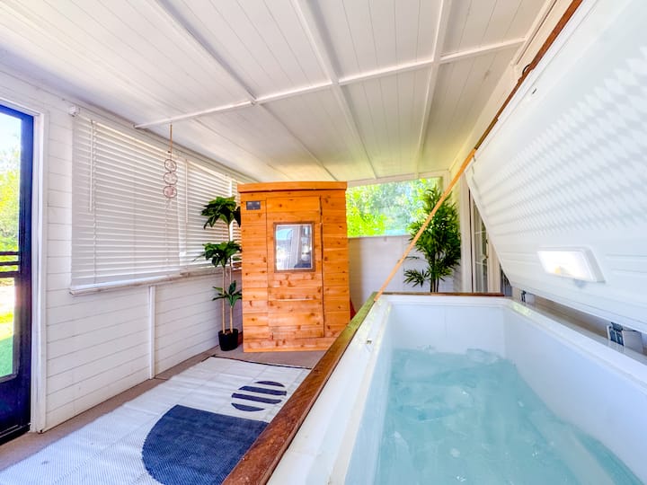 The Grand Ashbrook Manor
Pool-sauna-cold Plunge - Mesa, AZ