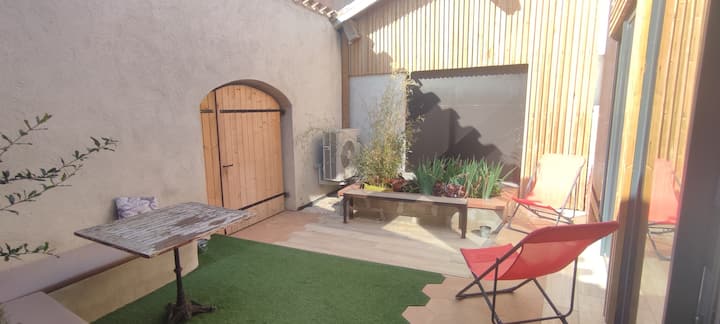 Charmant T3, Atypique Avec Patio Exter, Parking - Collioure