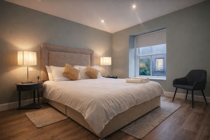 2 The West Townhouse Premier Location - Galway