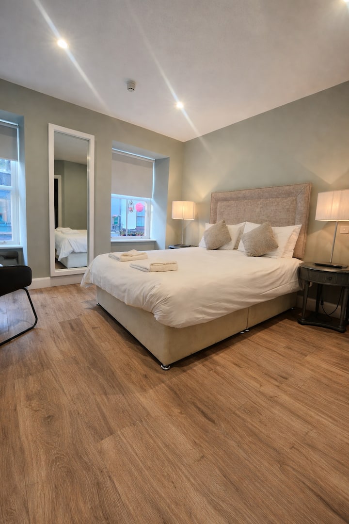 1 The West Townhouse Premier Location - Oranmore