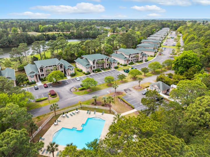 Ground-level 2 Bedrooms, Pool, Pass To State Park - Pawleys Island, SC