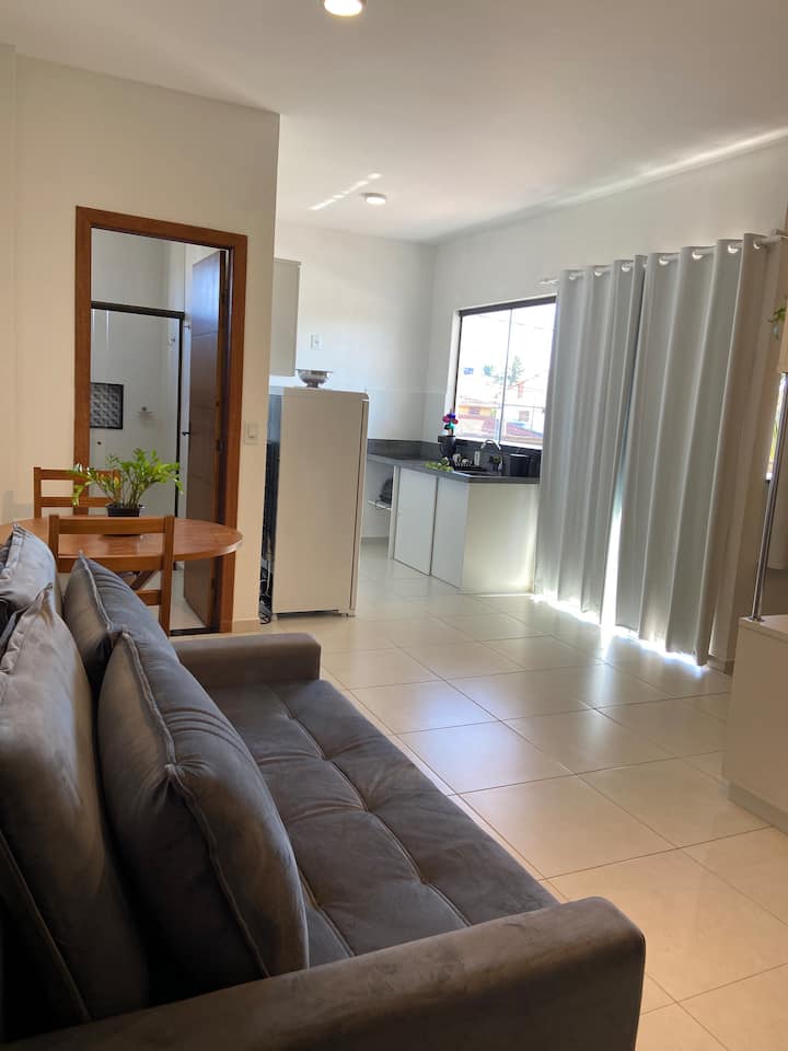 Excelente Flat Em Condomínio C/ Piscina E Garagem - Cabo Frio