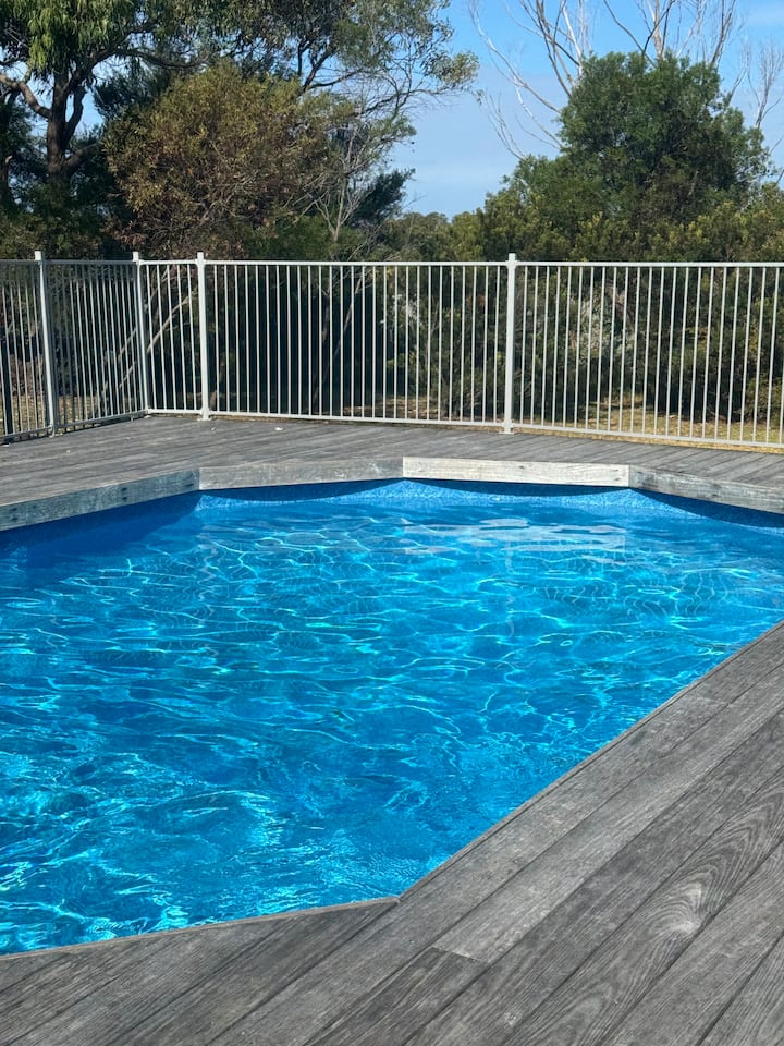 Samphire Retreat - Portarlington