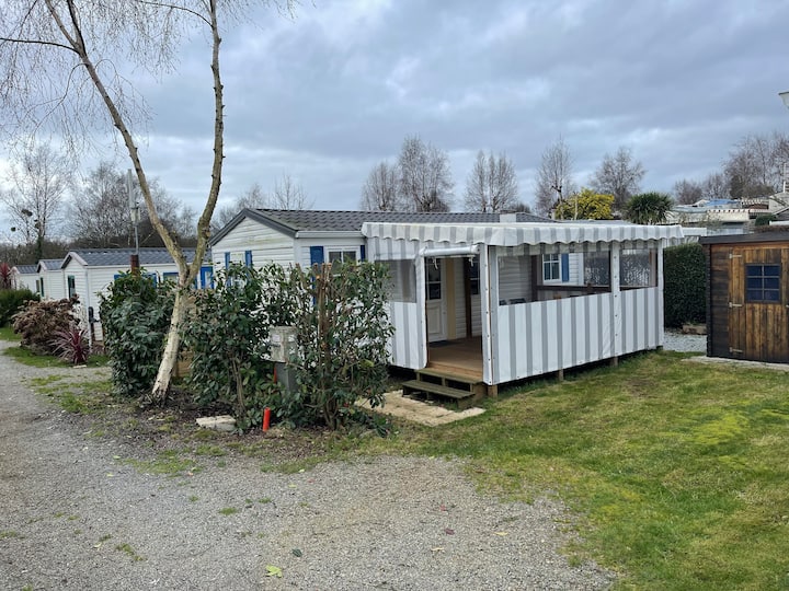 Mobil Home Sur Camping - Genêts