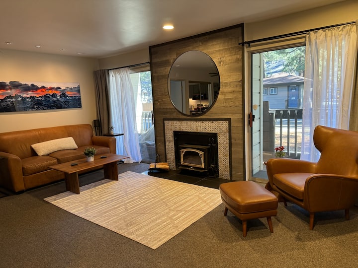 Modern Condo In Old Village - Mammoth Lakes, CA