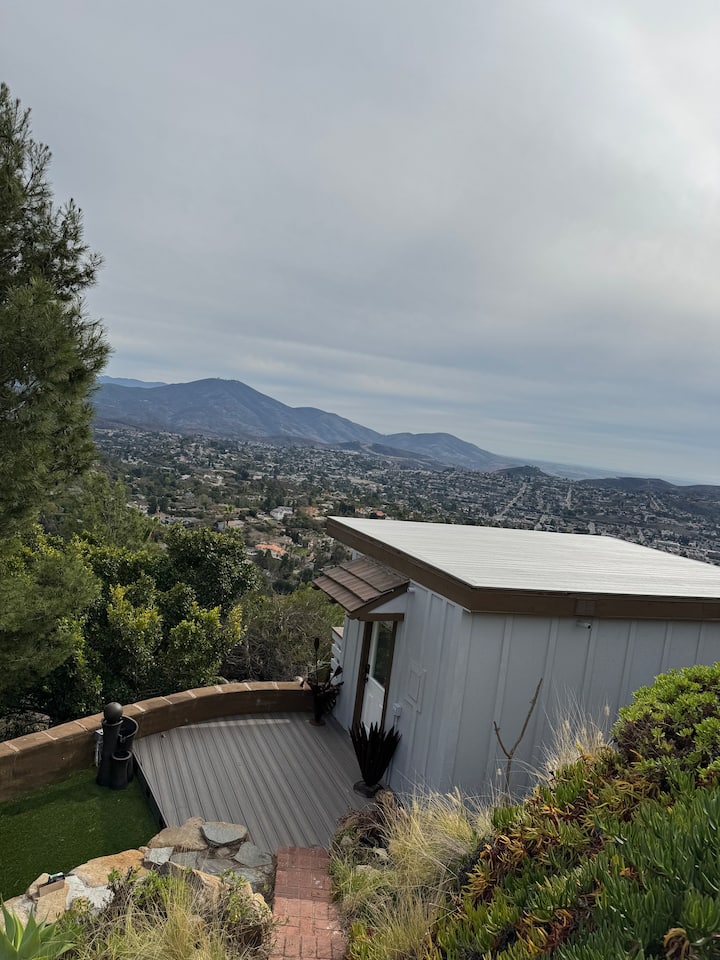 Mt Helix Studio - Stunning Views - La Mesa