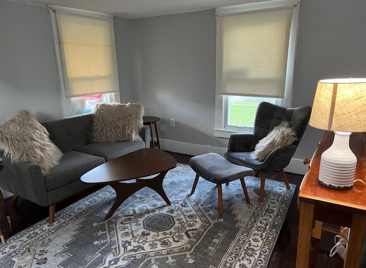 Newly Remodeled Tiny House - Huntington, WV