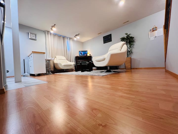 Two Bedroom Basement - Medicine Hat