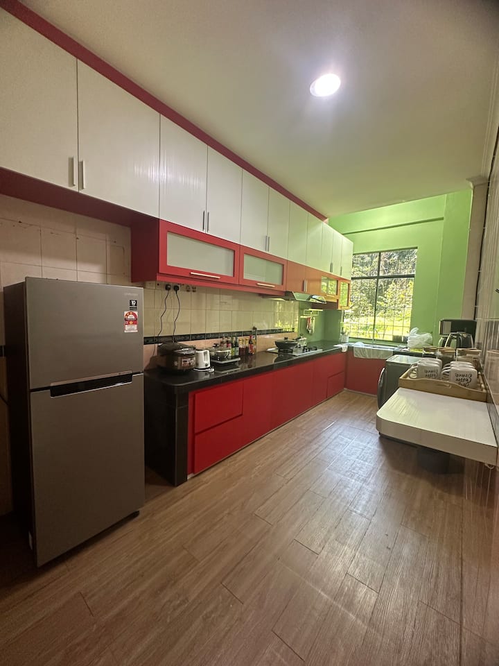 Big Bear Homestay Bintulu - Bintulu