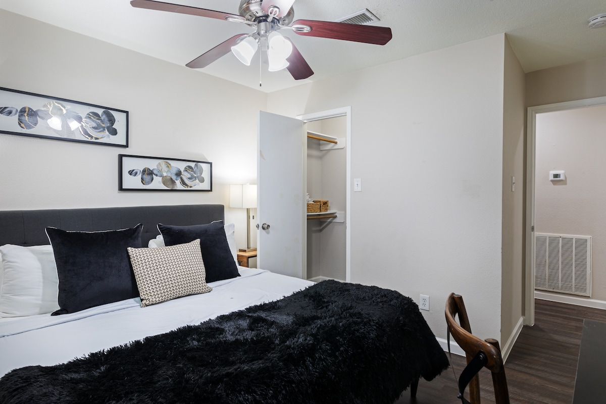 111 3BR Luxury Home in the Heart of Upper Kirby ! - Maisons à louer à ...