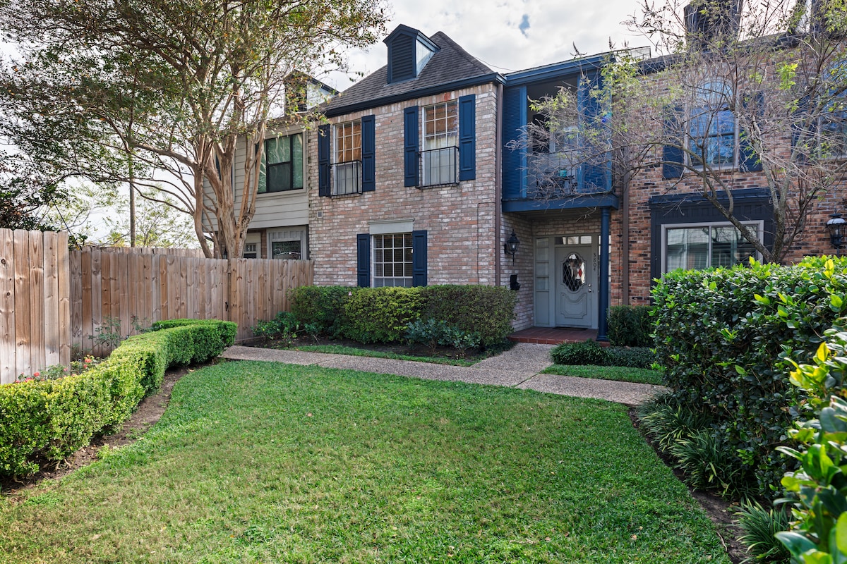 111 3BR Luxury Home in the Heart of Upper Kirby ! - Maisons à louer à ...