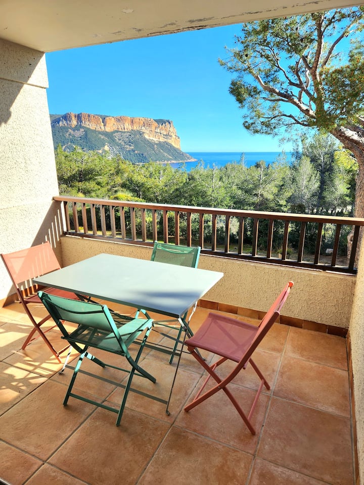 T2 Vue Mer Avec Piscine - Plage de Cassis