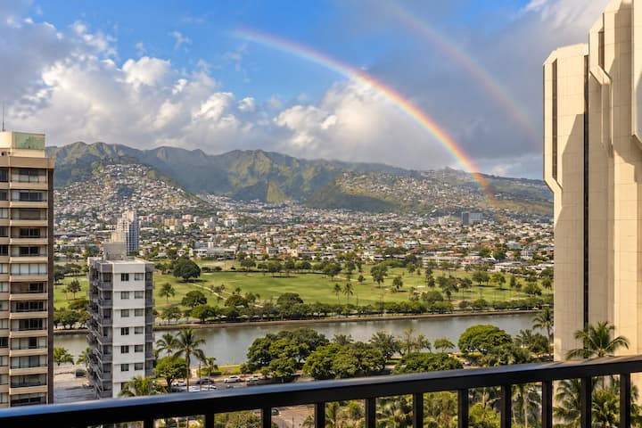 Mauka Residence | Mountain View 1-block From Beach - Hawaii