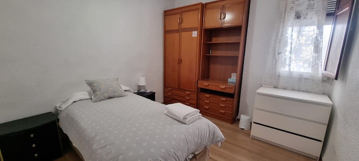 Habitación Sencilla Privada - Valencia